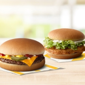 🍔Free Sandwich at McDonald's - Freebies 4 Mom